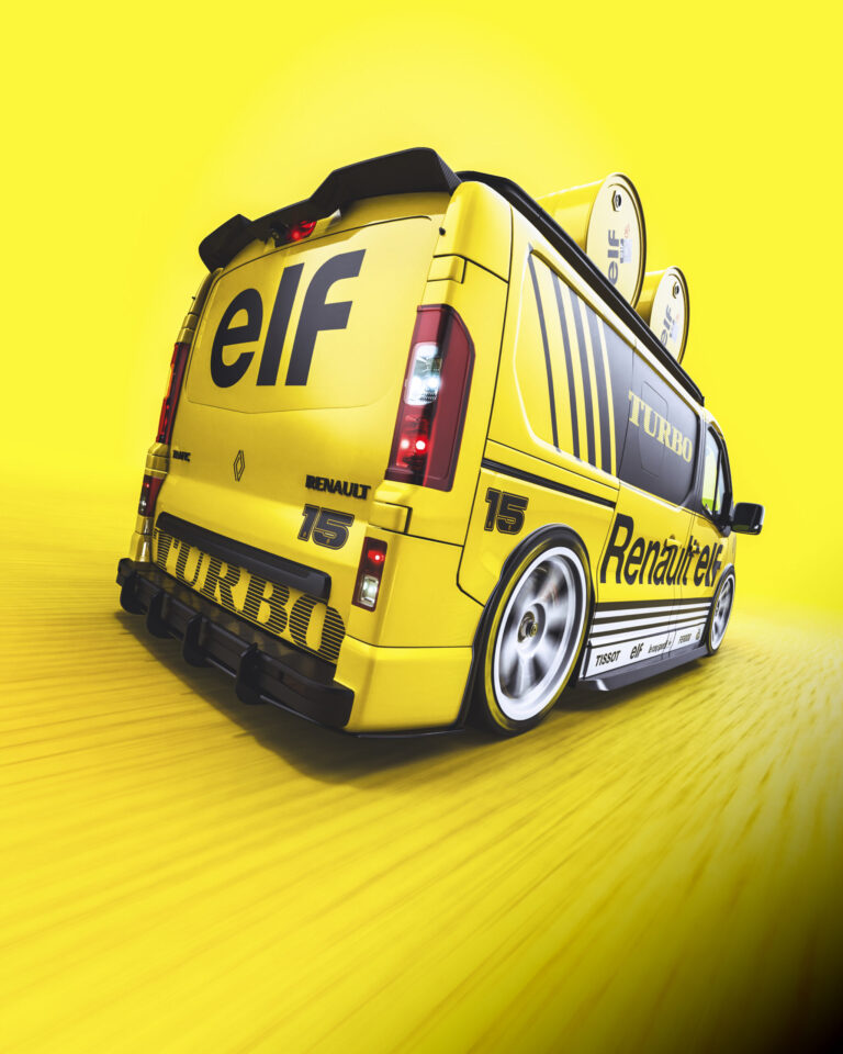 Best Elf F1 Team Renault Trafic Wrap Design by essellegi.com